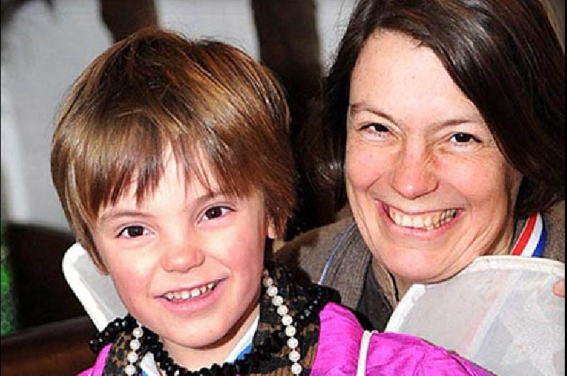 Padres ocultaron por cinco años el sexo de su hijo - Beck Laxton y ...