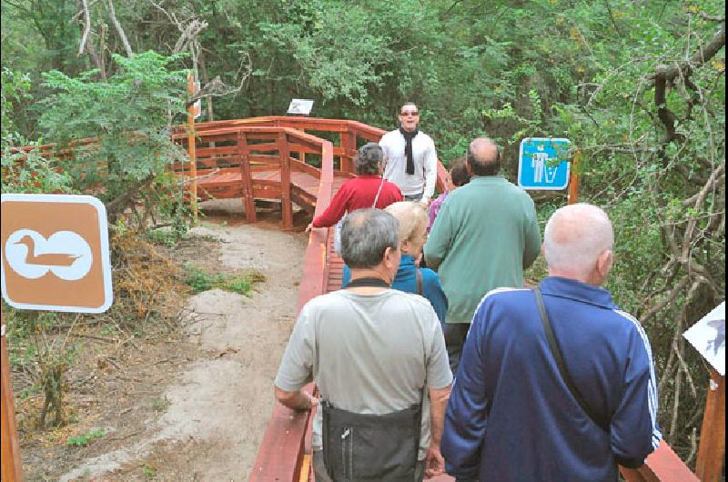 La isla Tara Inti suma atractivos con fósiles prehistóricos de la zona ...
