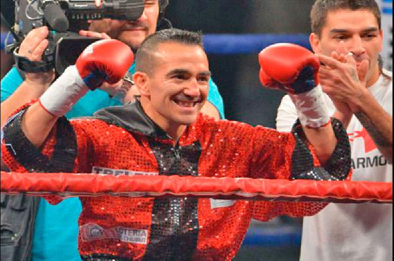 Omar Narváez retuvo su título ante el japonés Hisataka en Trelew - El argentino defendió su ...