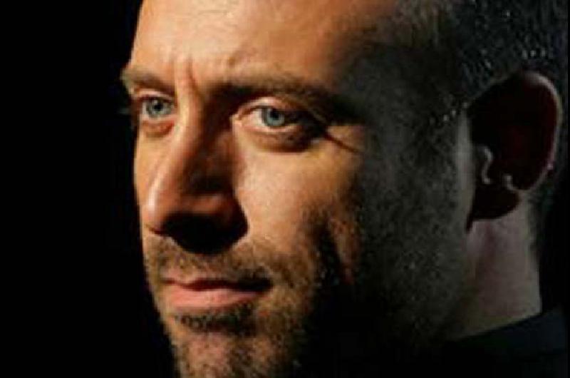 Hijo de actores y protagonista de éxitos - Halit Ergenç es hijo del ...