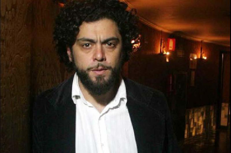 Alberto Ajaka pasará de antigalán al personaje maldito de una novela ...