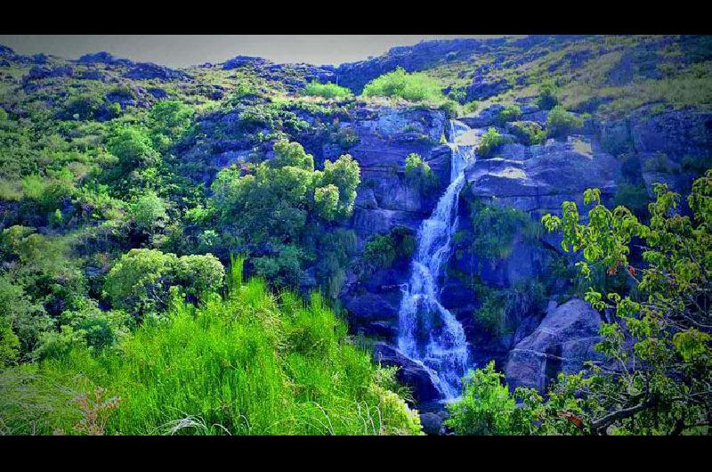 Cascadas en Altas Cumbres, un paseo cada vez más elegido en Carlos Paz ...