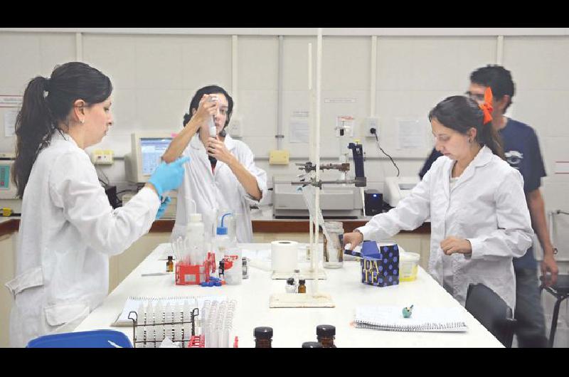 Comunicando la ciencia y redoblando esfuerzos para crear más vocaciones - Una agrupación formada ...