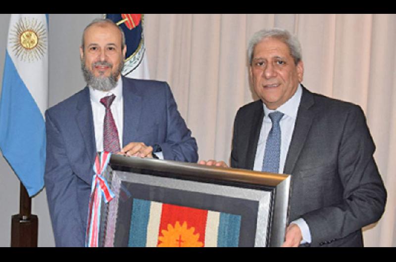 Neder recibió a un dignatario árabe - El vicegobernador, José Emilio ...