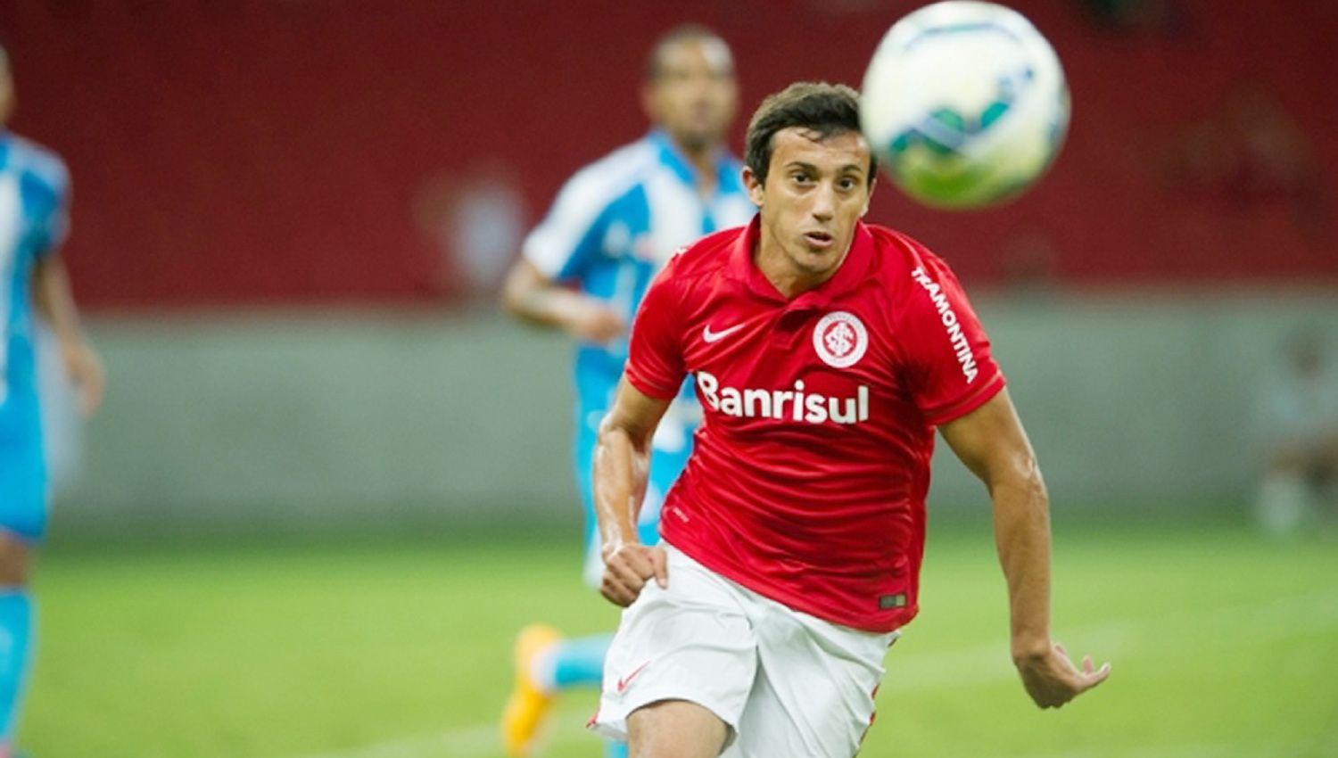 El delantero internacional Carlos Luque se sumó a Güemes - El Club ...