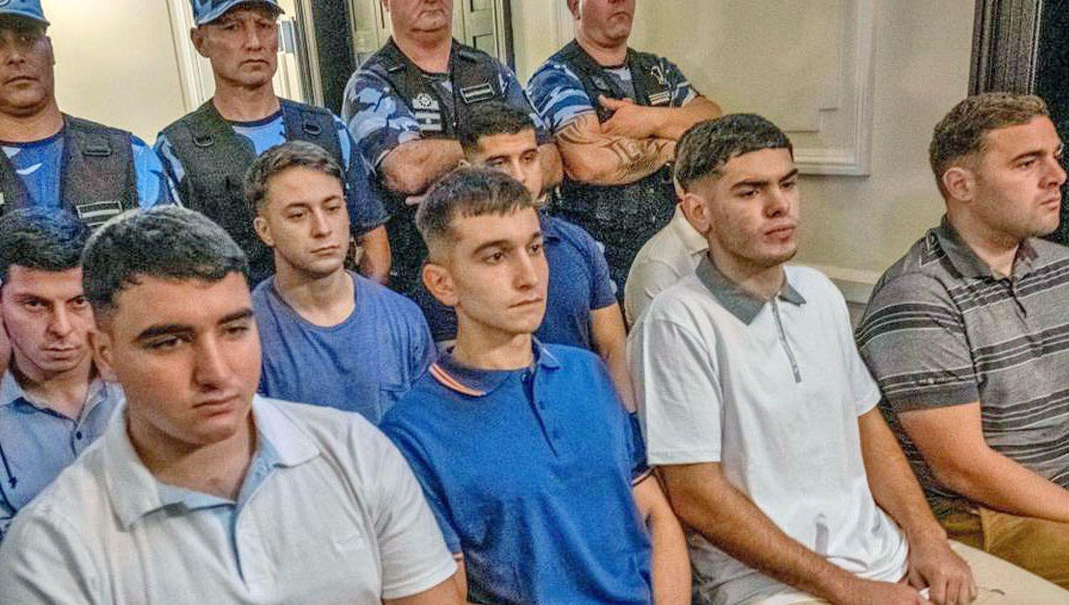 Indignación total: sangre de Fernando en la ropa de Benicelli, Thomsen ...