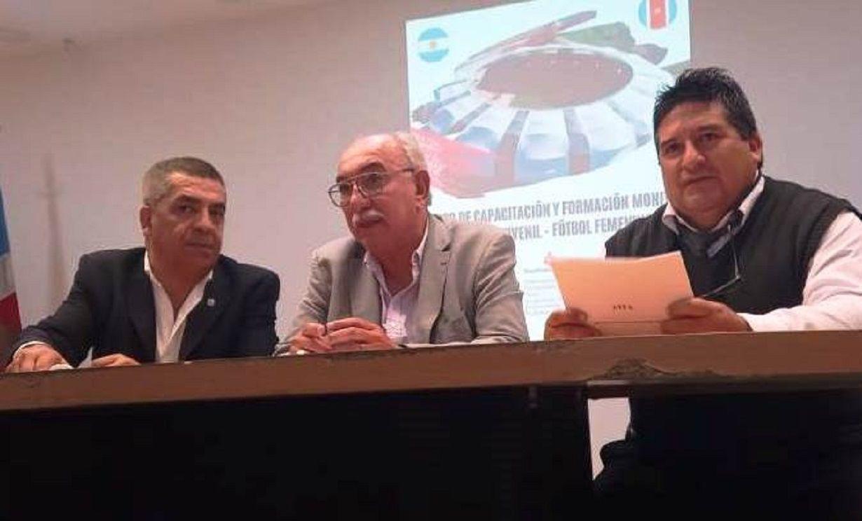 Dapello destacó la importancia de la capacitación en el fútbol - El ...