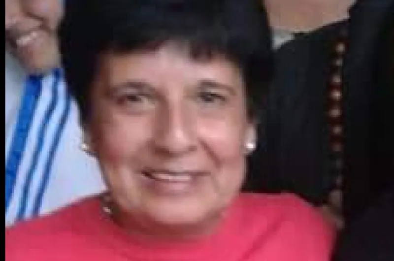 Dolor y consternación por el fallecimiento de Mary Barrón - PARROQUIA ...