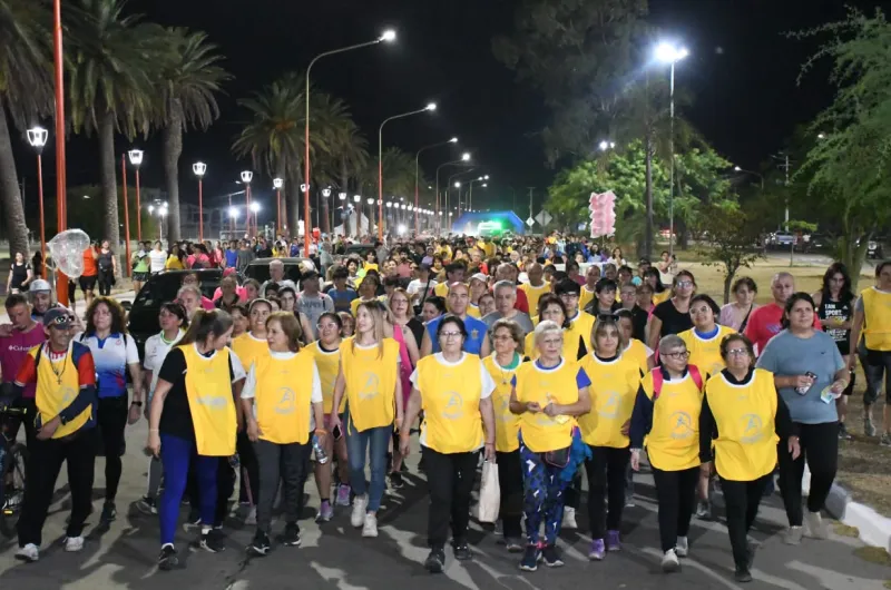 La caminata saludable tuvo una amplia convocatoria - El evento es ...
