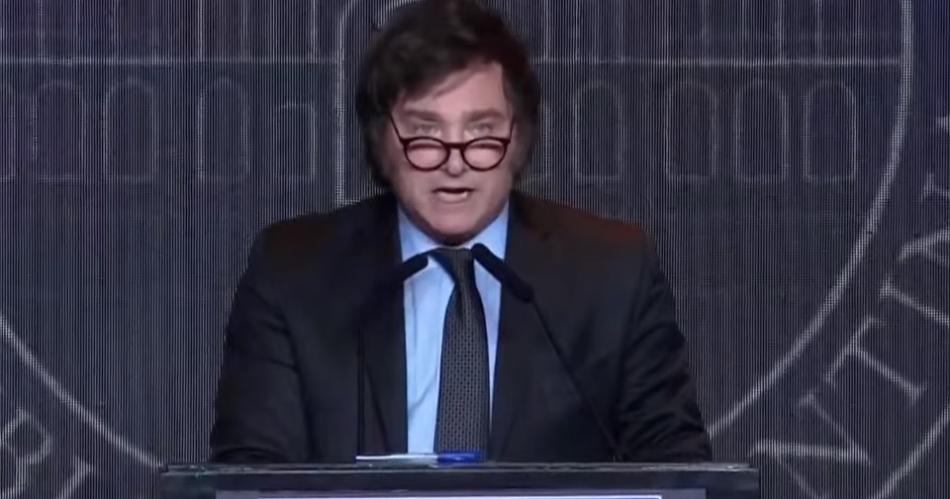 Milei tras ser electo: "Se termina el modelo empobrecedor del Estado" - Tras imponerse con el 55 ...