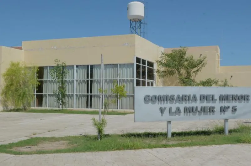 Empleada de la Dirección de Transporte fue atacada salvajemente por su hija - Mientras estaban ...