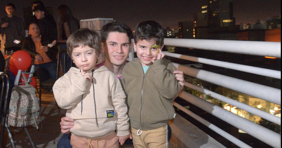 LA VIDA SE CELEBRA EN FAMILIA Y CON AMIGOS - Felipe Galli cumplió 17 años y su familia le ...