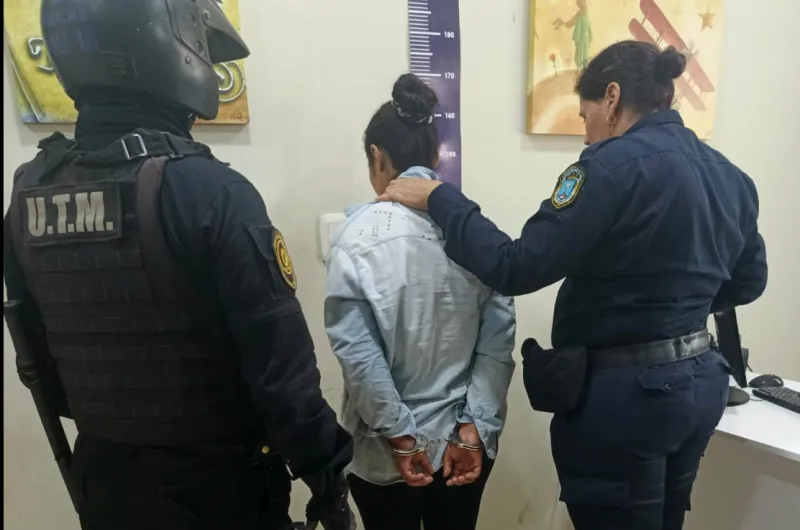 Huyó con el revólver con que su pareja había intentado matar a un vecino y fue presa - La mujer ...