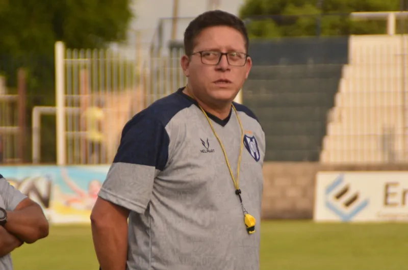 Pablo Martel rompió el silencio tras su salida de Sarmiento de La Banda - El entrenador destacó ...