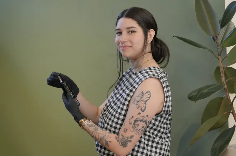 Azul Moon: la sensibilidad hecha tinta - Se consolida como una ...