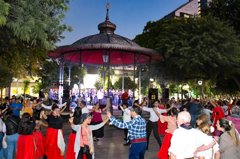 Se dictarán talleres gratuitos de danzas folclóricas en plaza Libertad ...