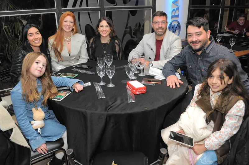 PERSONALIDADES DESTACADAS - Organizado por la firma Gurnier Producciones, bajo la dirección del ...