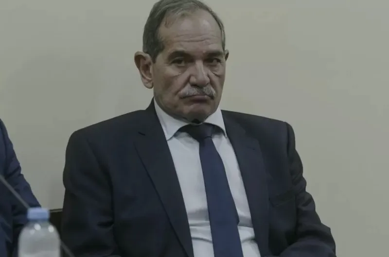 José Alperovich, filmado fumando en su balcón: la Justicia aclaró que ...