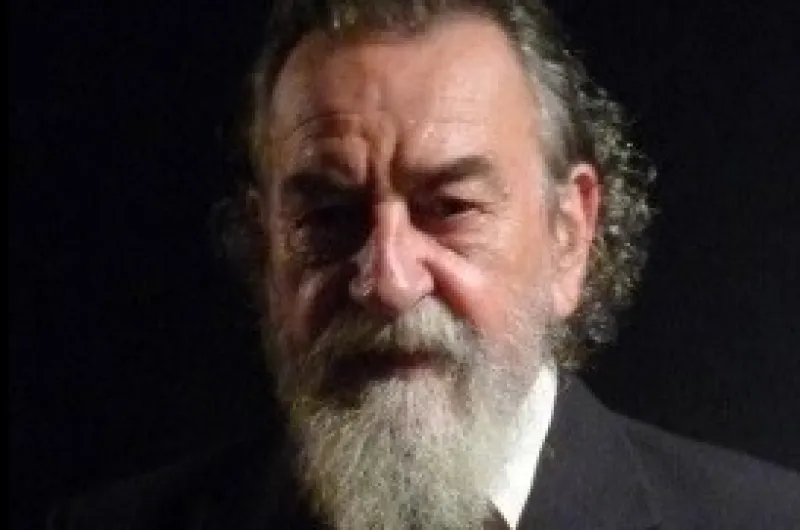 Para qué sirve un bastón y cómo manejarlo - Por Alberto Tasso.