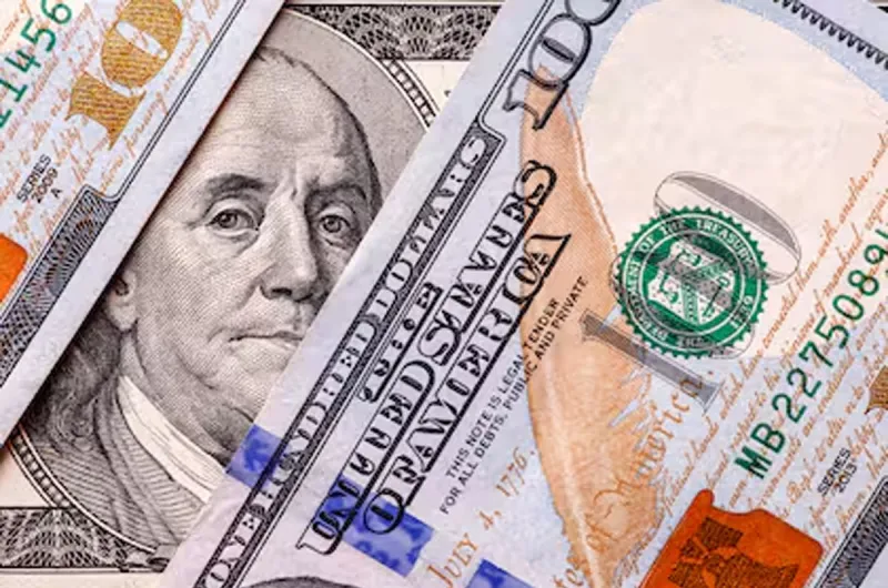 Reporte dice que el Tesoro interviene dólar en mercado con liquidez ...