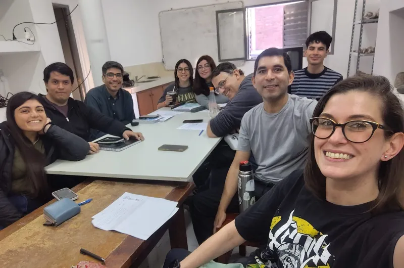 Fake news y posverdad: docentes y estudiantes de la UNSE investigan el ...
