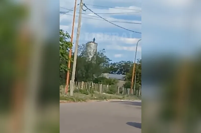 ESTREMECEDOR VIDEO | Así fue el momento en el que la joven se arroja ...