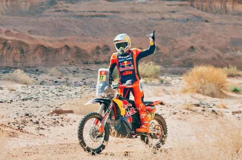 Benavides le pisa los talones al líder en motos - El argentino está a ...