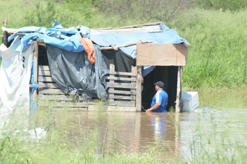 Barrio Rubia Moreno: familias perdieron sus casas por el desborde del ...