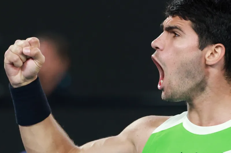 Alcaraz hizo historia en Melbourne y derrotó a Djokovic para conquistar ...