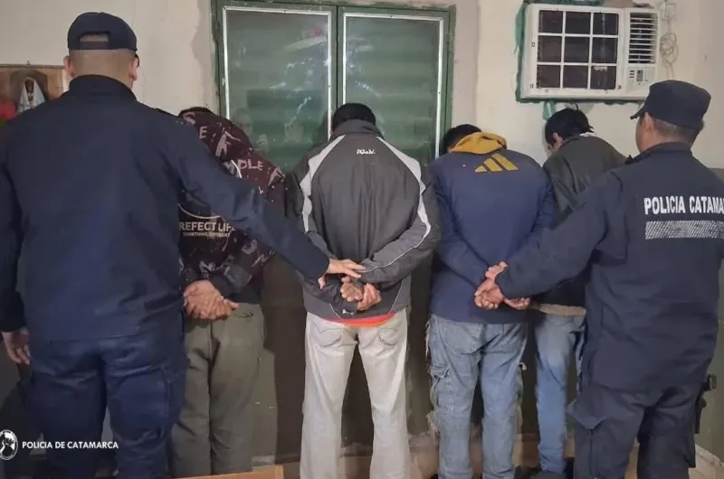 Catamarca: seis santiagueños demorados en dos procedimientos - Los dos ...